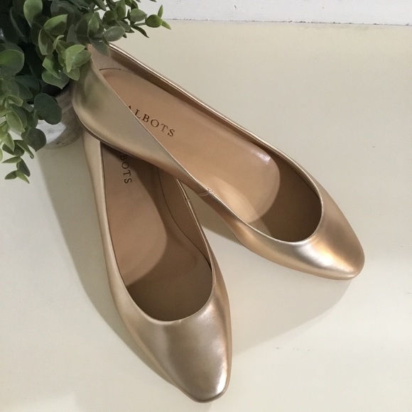 Talbots | Shoes | Talbots Gold Flats A2 | Poshmark